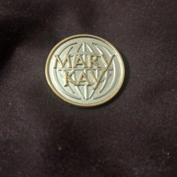Mary Kay | Jewelry | Mary Kay World Globe Lapel Pin | Poshmark